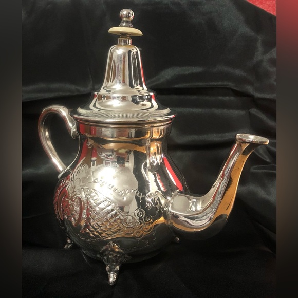 Kitchen | Theiere Moulay Hassan Fabrication Dar El Berrad Moroccan ...